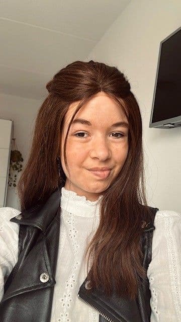 Jade krijgt op 14-jarige leeftijd kinderkanker.